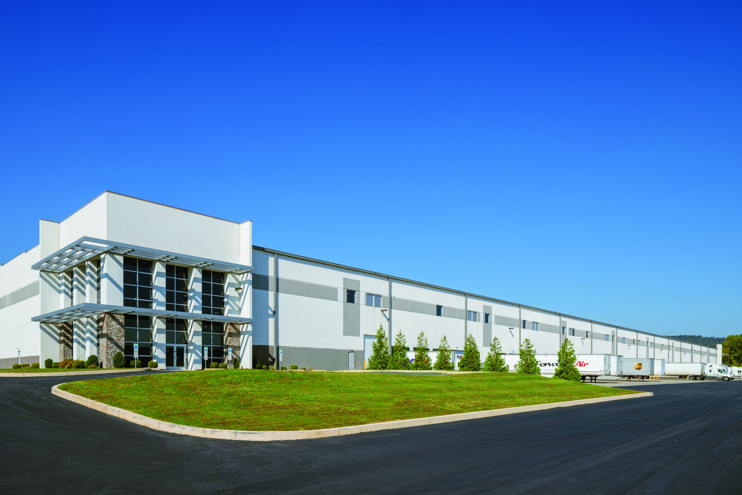 Crossroads Logistics Center - LBA Logistics